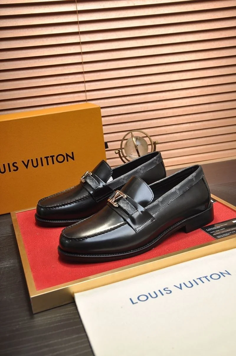 Accurate model Louis Vuitton Business Shoes