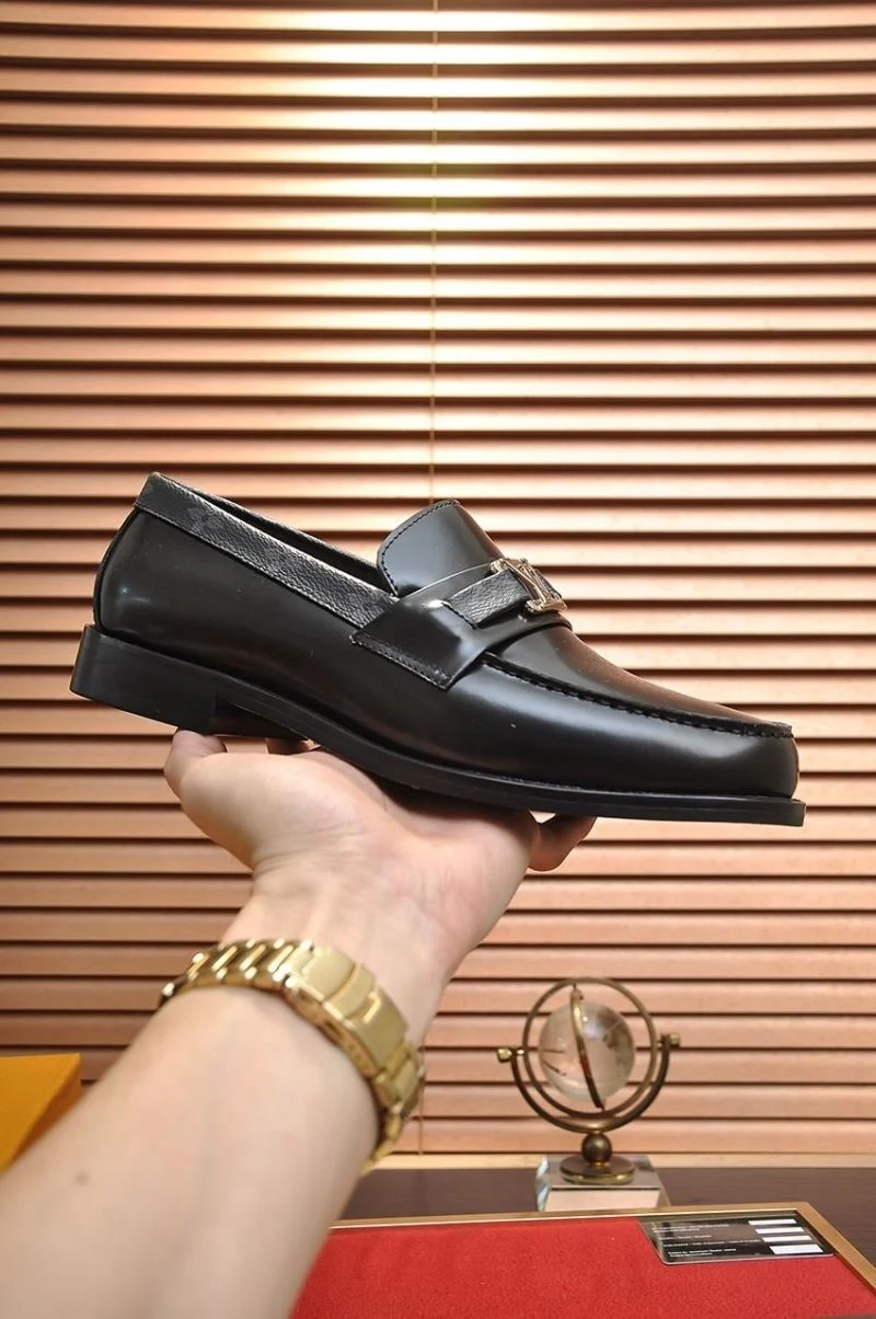 Accurate model Louis Vuitton Business Shoes