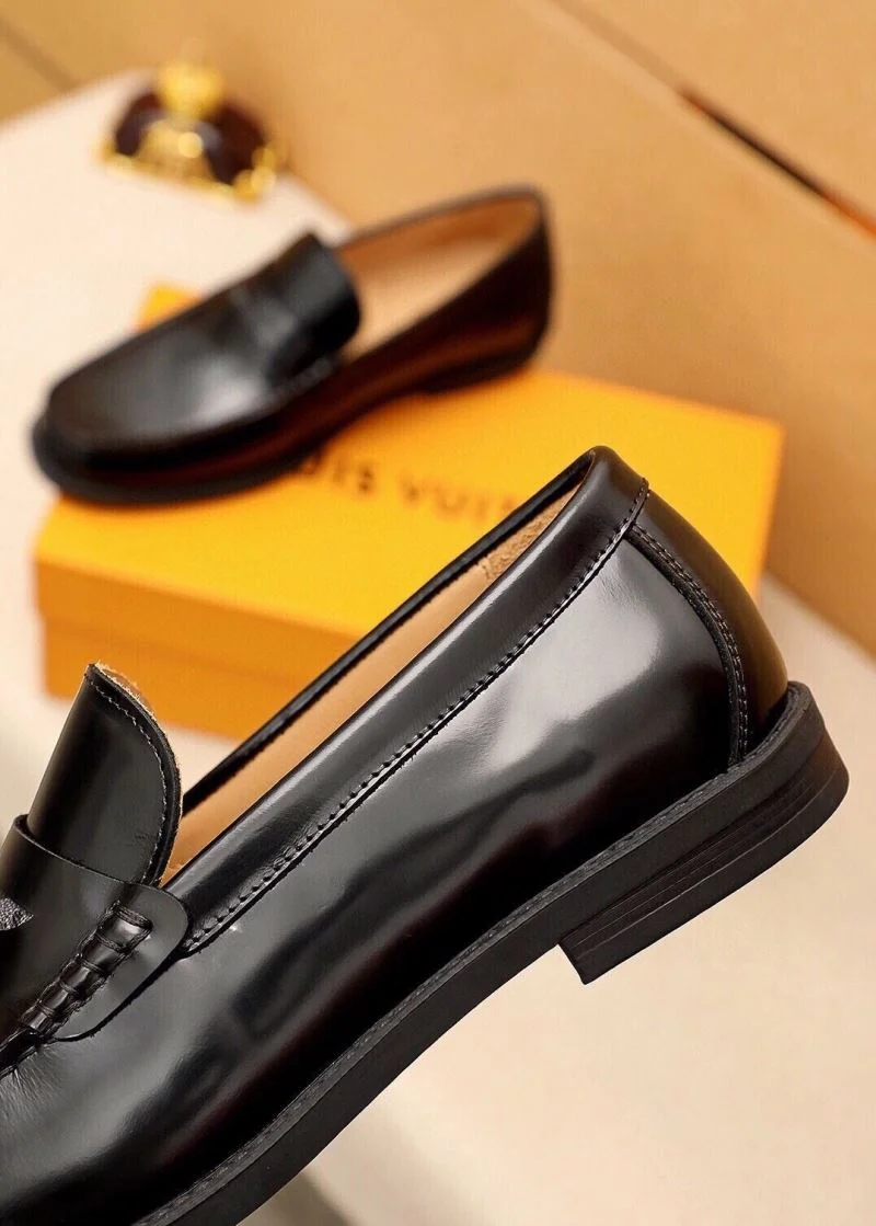 Indistinguishable Louis Vuitton Business Shoes