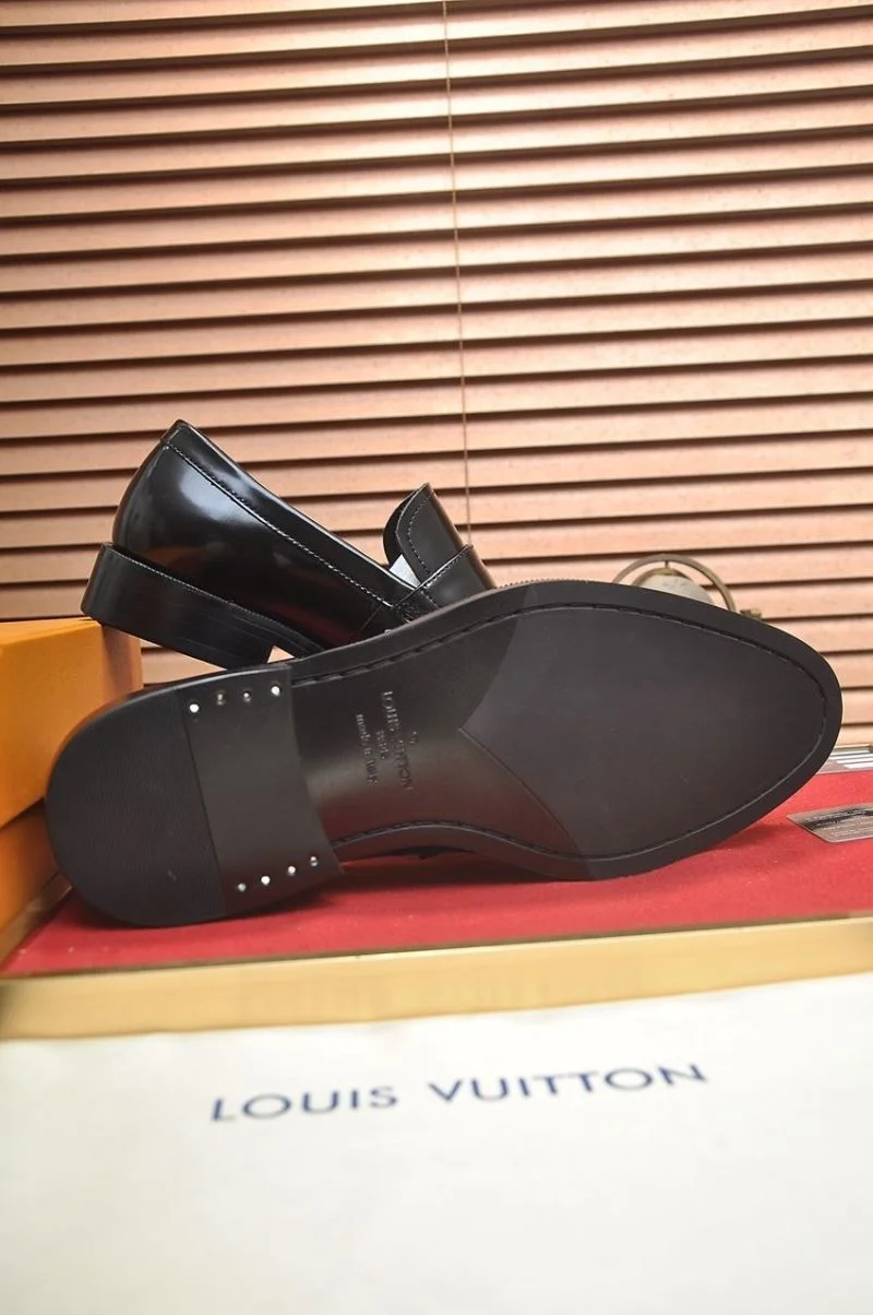 High accuracy Louis Vuitton Business Shoes