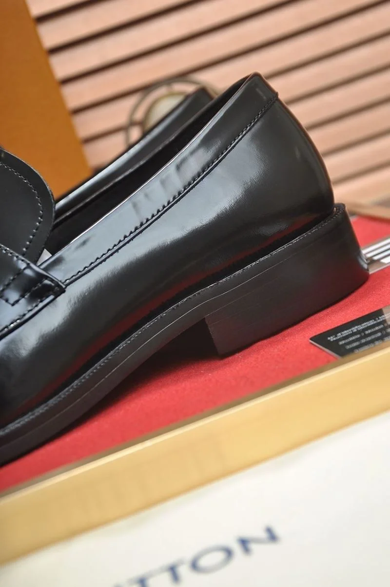 High accuracy Louis Vuitton Business Shoes