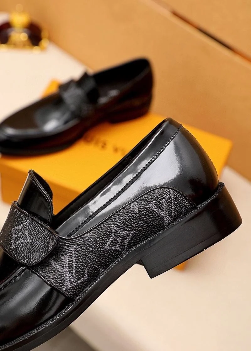 Accurate model Louis Vuitton Business Shoes