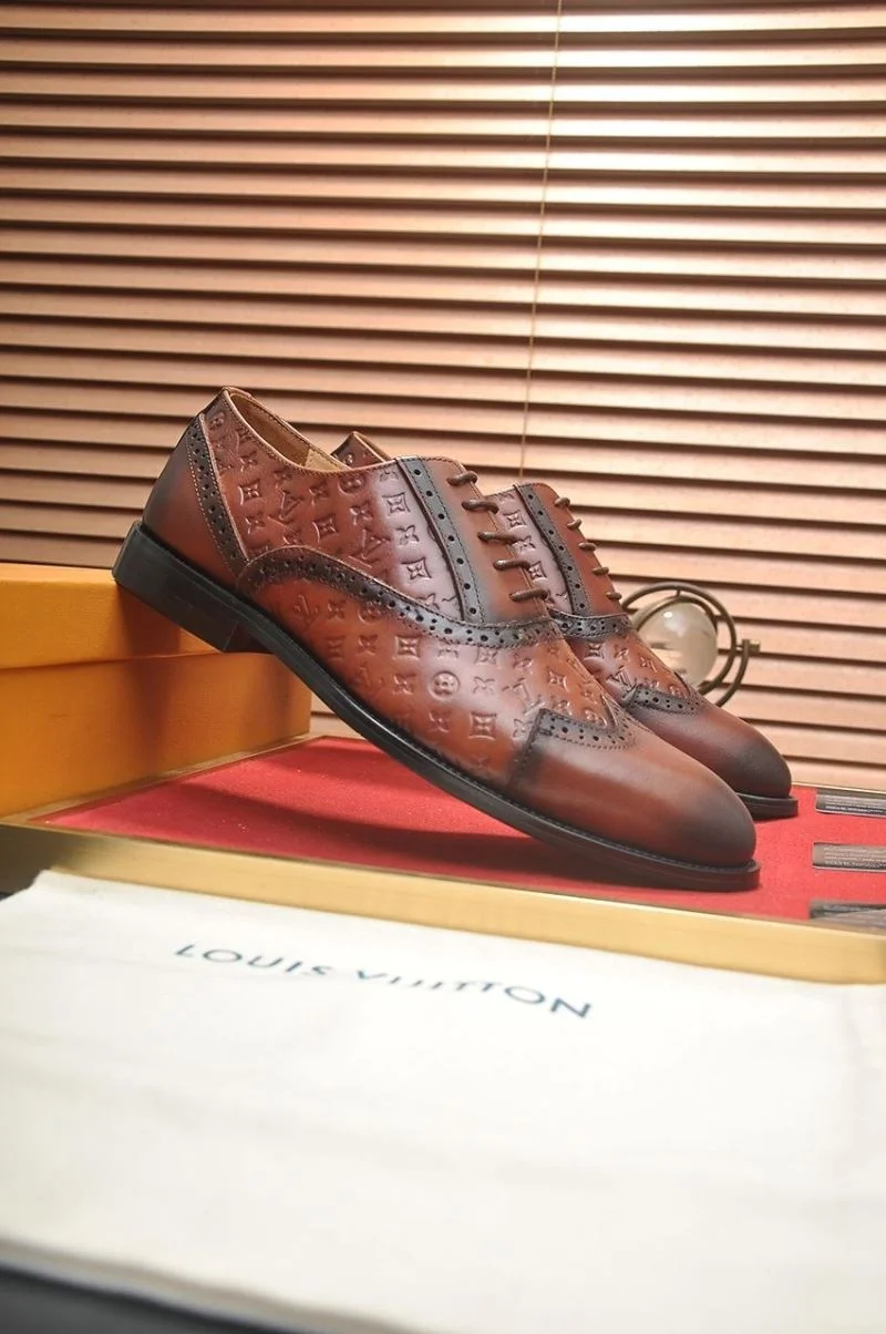 Accurate model Louis Vuitton Business Shoes
