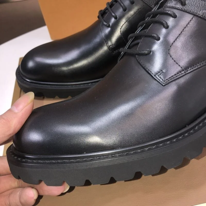 Precise copy Louis Vuitton Business Shoes
