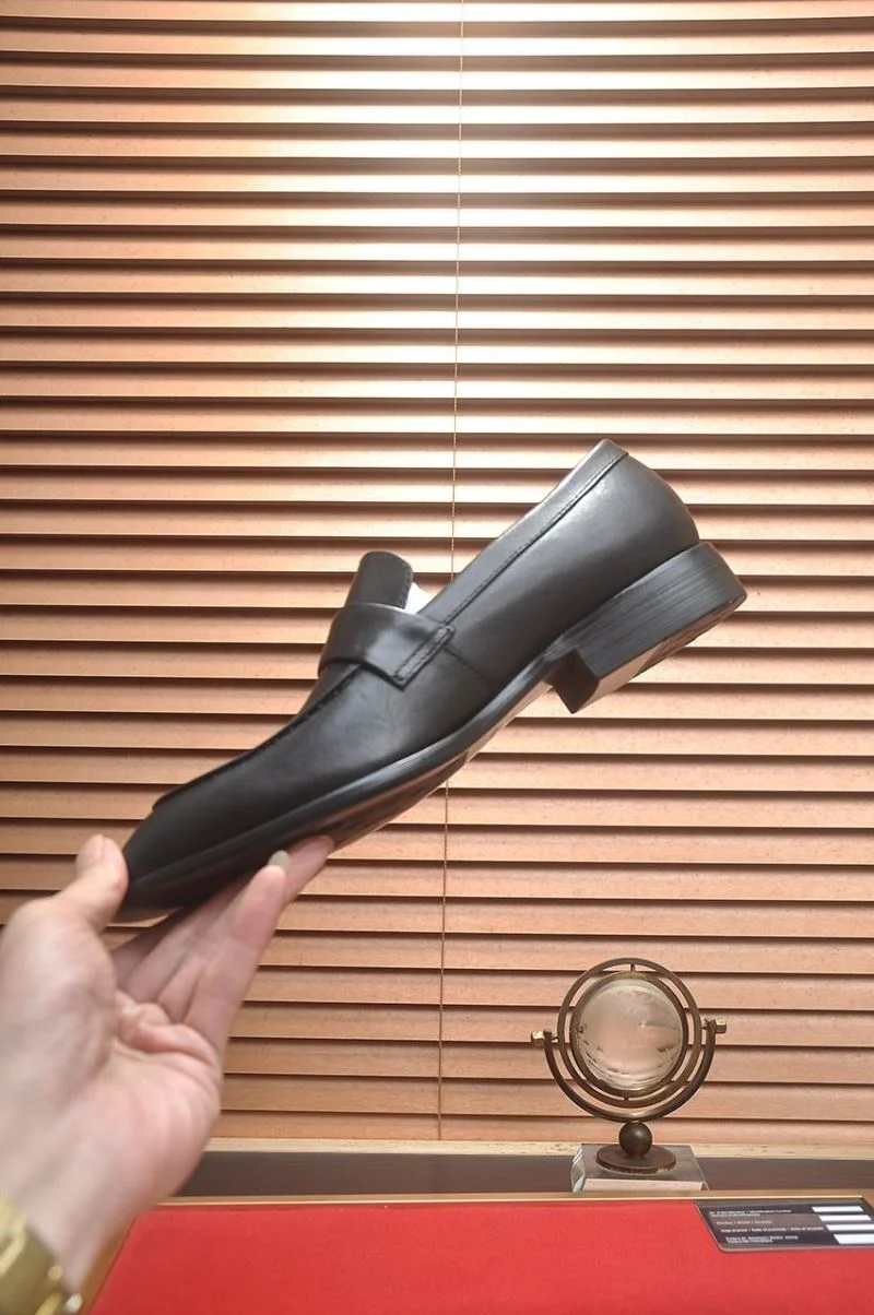 Budget-friendly Louis Vuitton Business Shoes