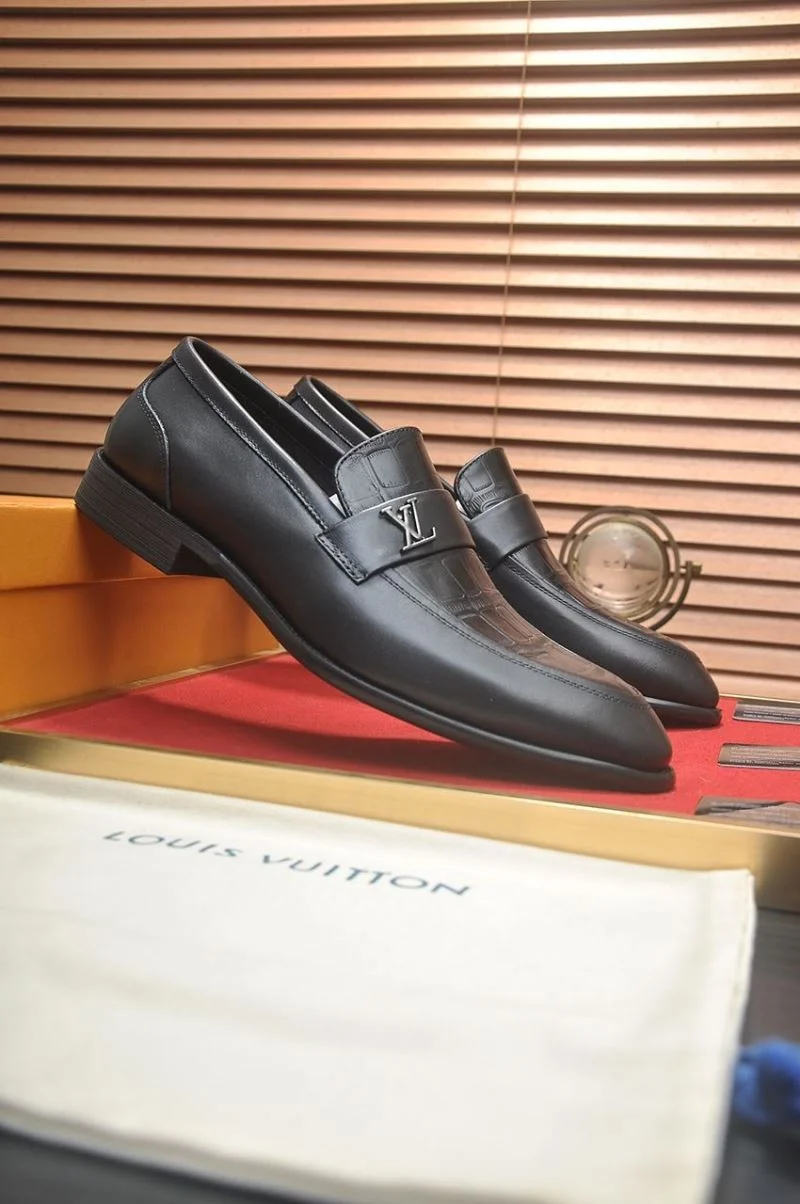 Exact replica Louis Vuitton Business Shoes