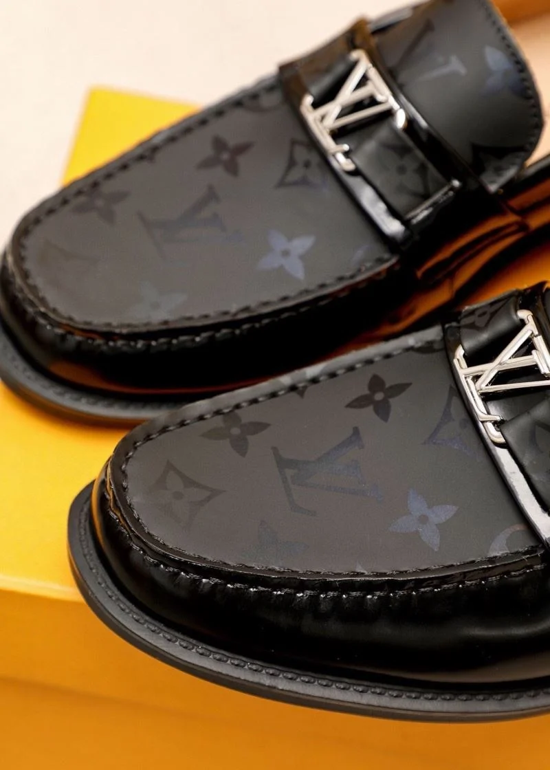 1:1 copy Louis Vuitton Business Shoes