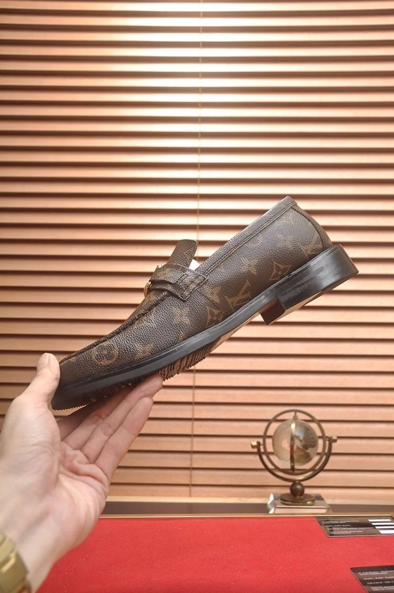 1:1 copy Louis Vuitton Business Shoes