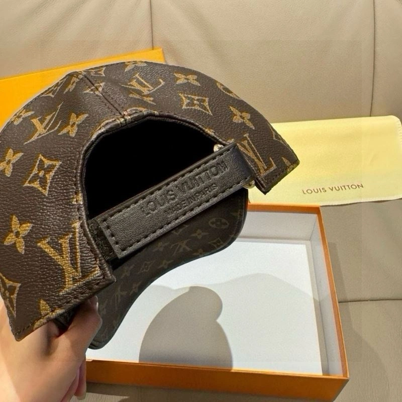 Precise copy Louis Vuitton Caps
