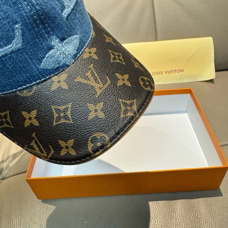 Exact replica Louis Vuitton Caps