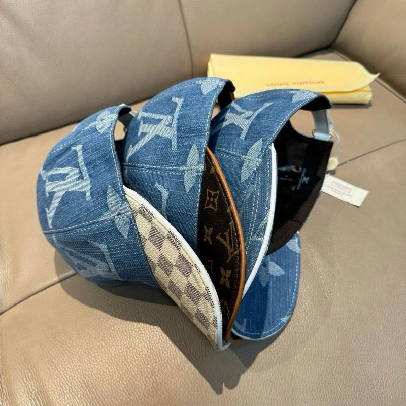 Exact replica Louis Vuitton Caps