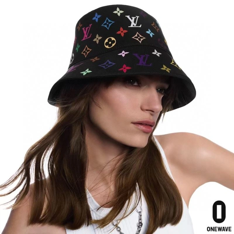 Exact replica Louis Vuitton Caps