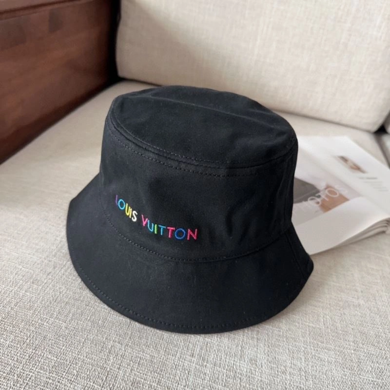 Exact replica Louis Vuitton Caps