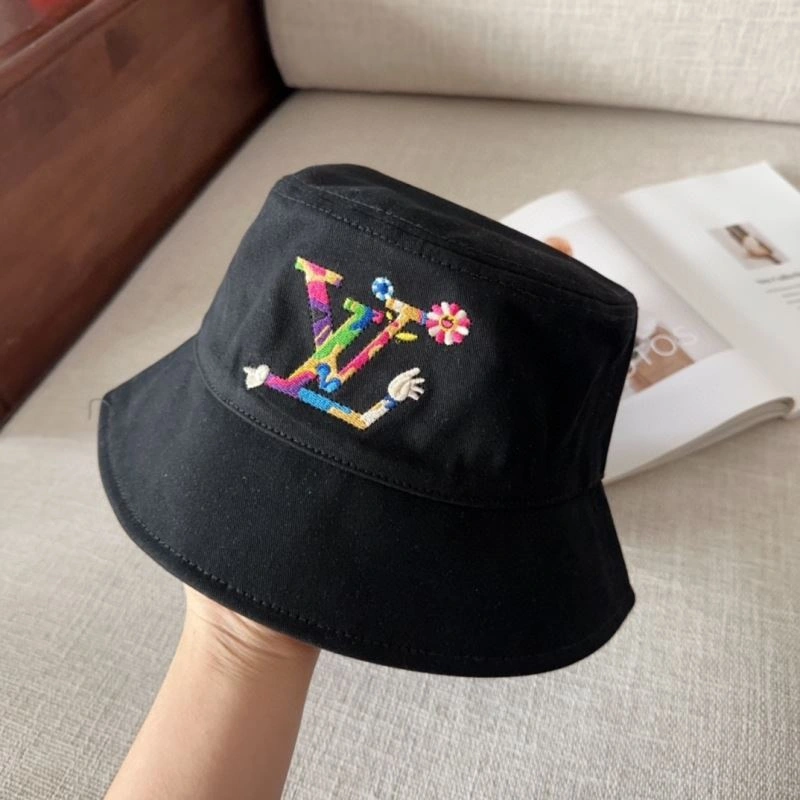 Exact replica Louis Vuitton Caps