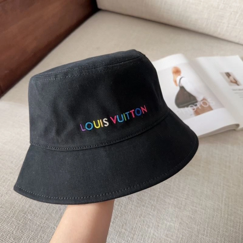 Exact replica Louis Vuitton Caps
