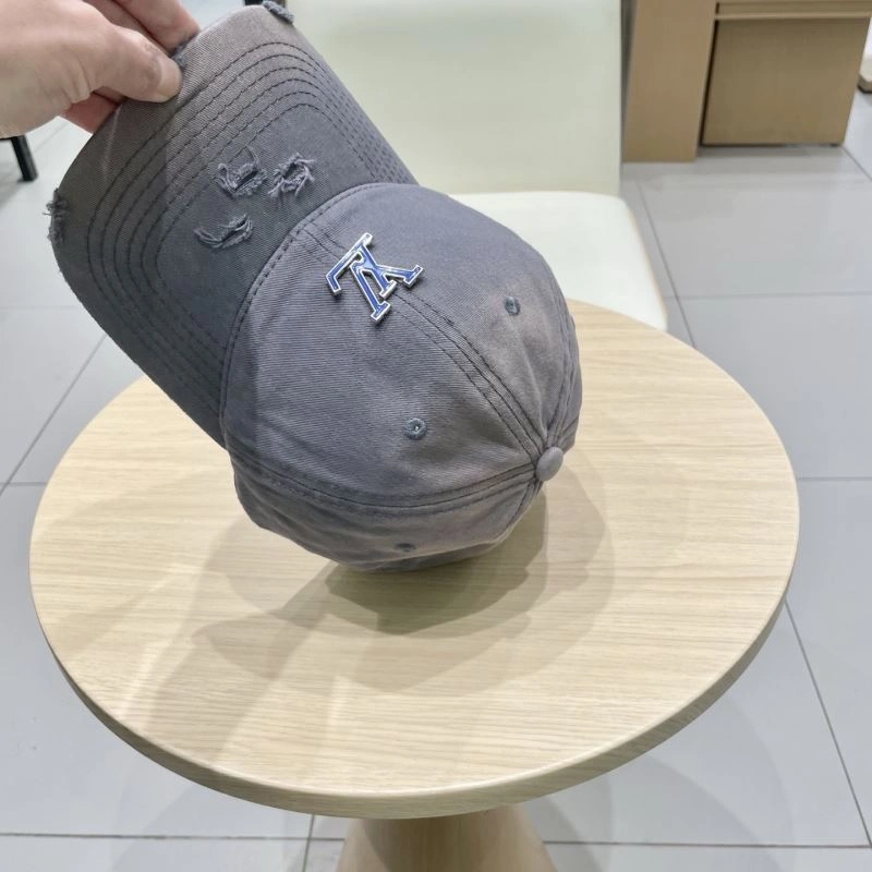 Brand-authenticated Louis Vuitton Caps