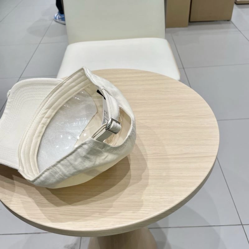 Perfect replica Louis Vuitton Caps