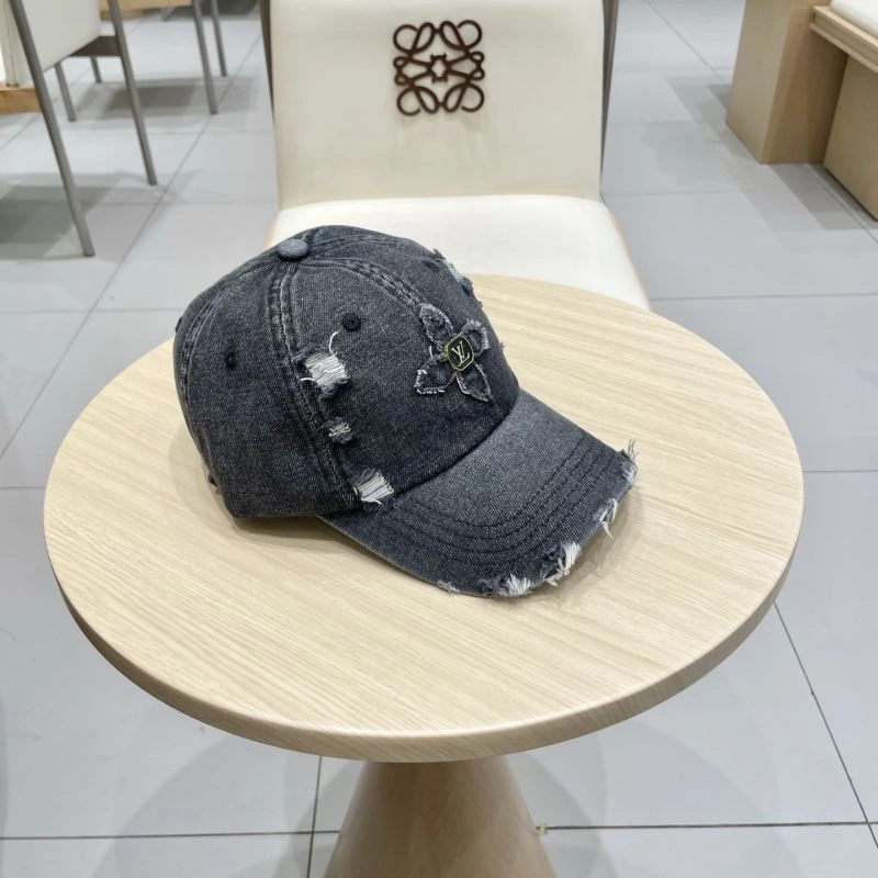 Perfect replica Louis Vuitton Caps