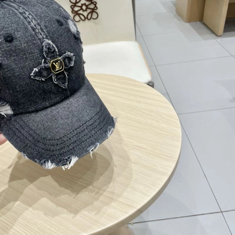 Perfect replica Louis Vuitton Caps
