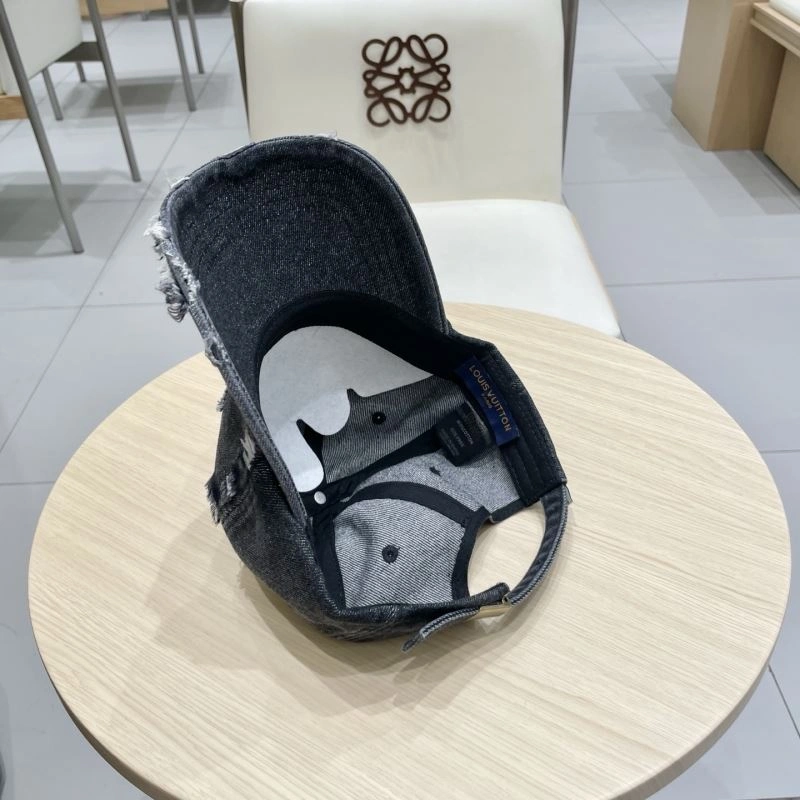Perfect replica Louis Vuitton Caps