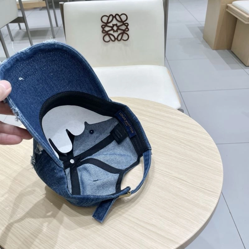 Accurate model Louis Vuitton Caps