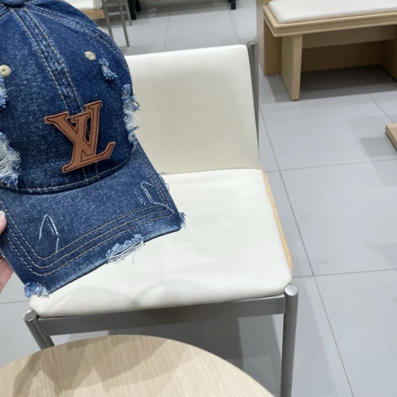 Perfect replica Louis Vuitton Caps