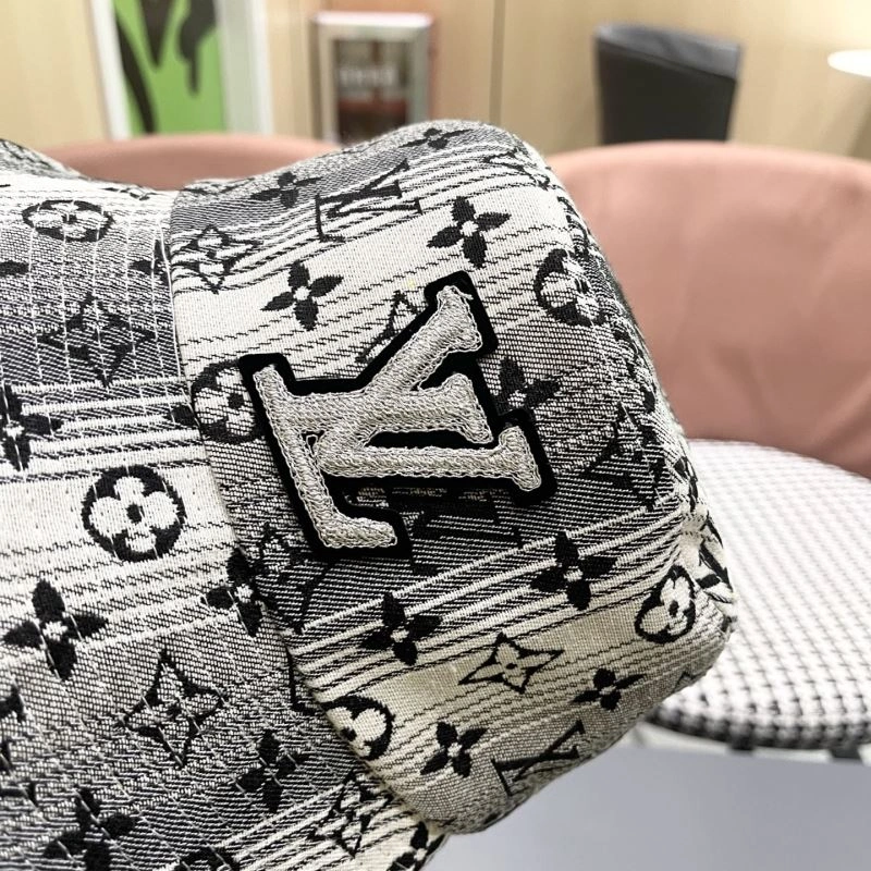 Perfect replica Louis Vuitton Caps