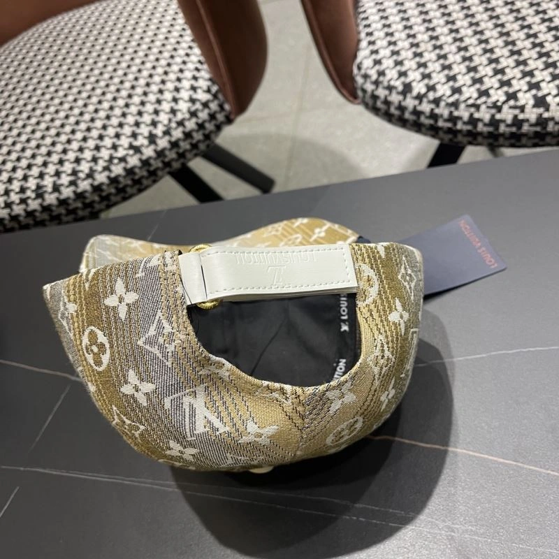 Low-cost Louis Vuitton Caps