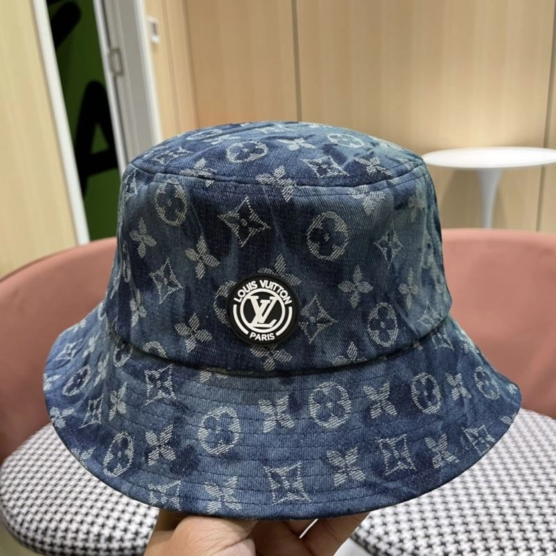Low-cost Louis Vuitton Caps