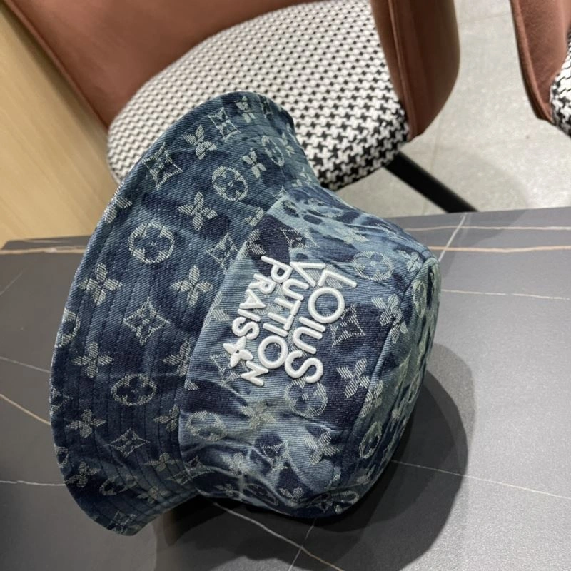 Low-cost Louis Vuitton Caps