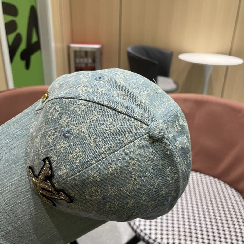Low-cost Louis Vuitton Caps