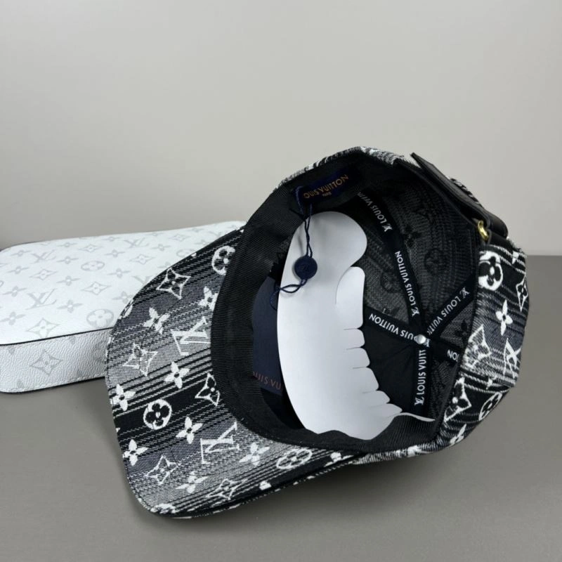 Top mirror Louis Vuitton Caps