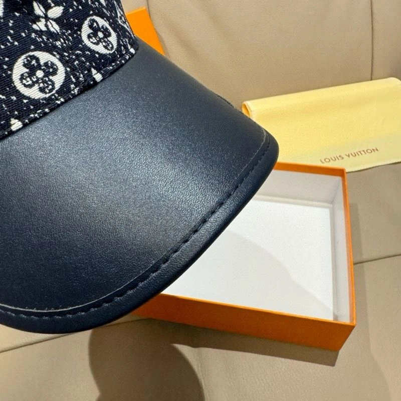 Exact replica Louis Vuitton Caps