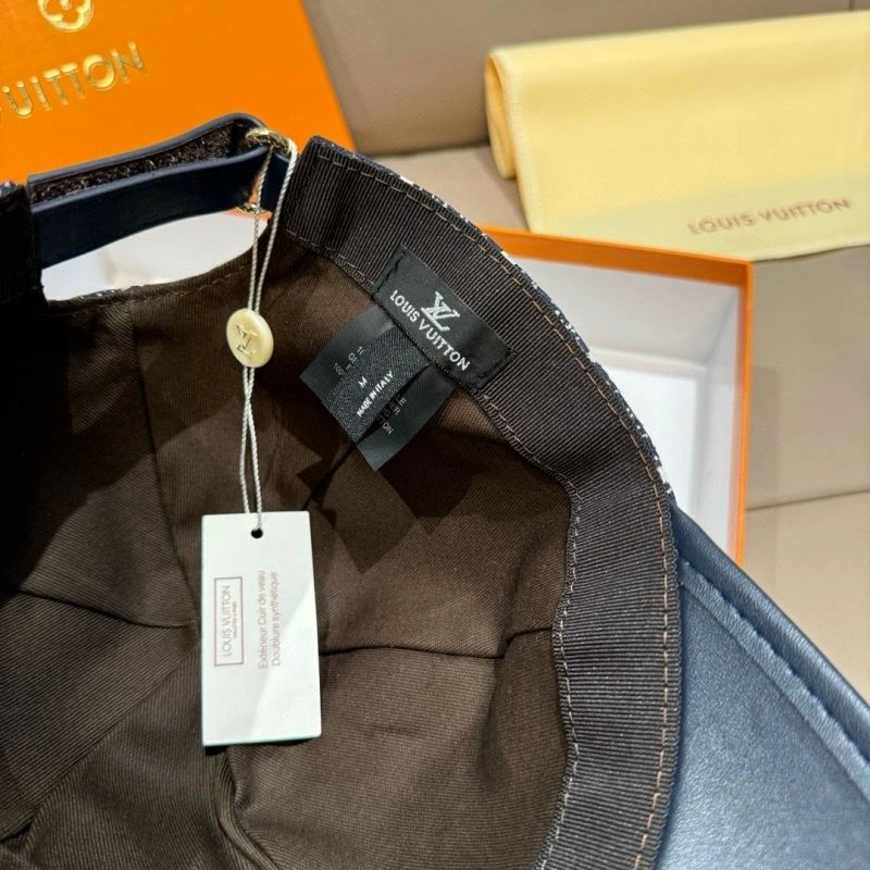 Exact replica Louis Vuitton Caps