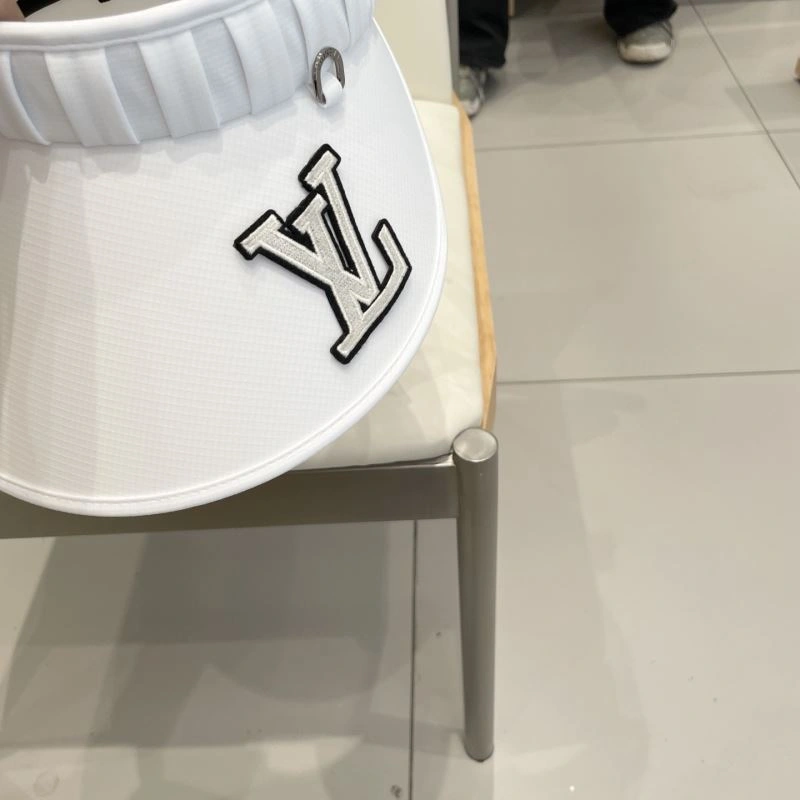 Exact replica Louis Vuitton Caps