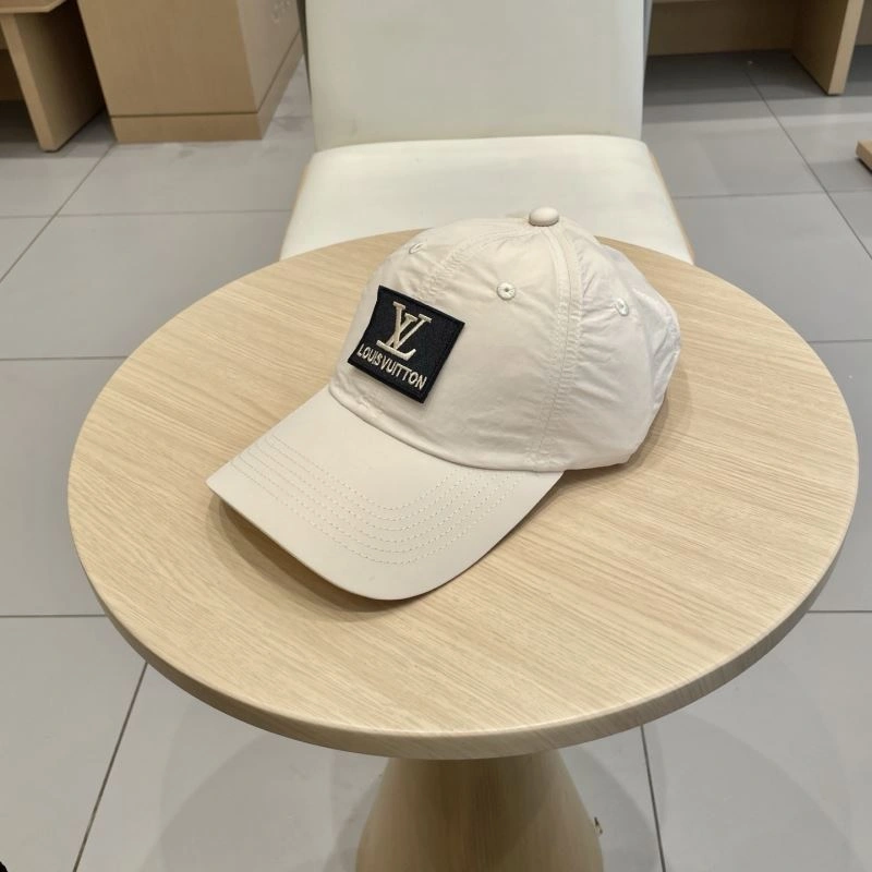 Exact replica Louis Vuitton Caps