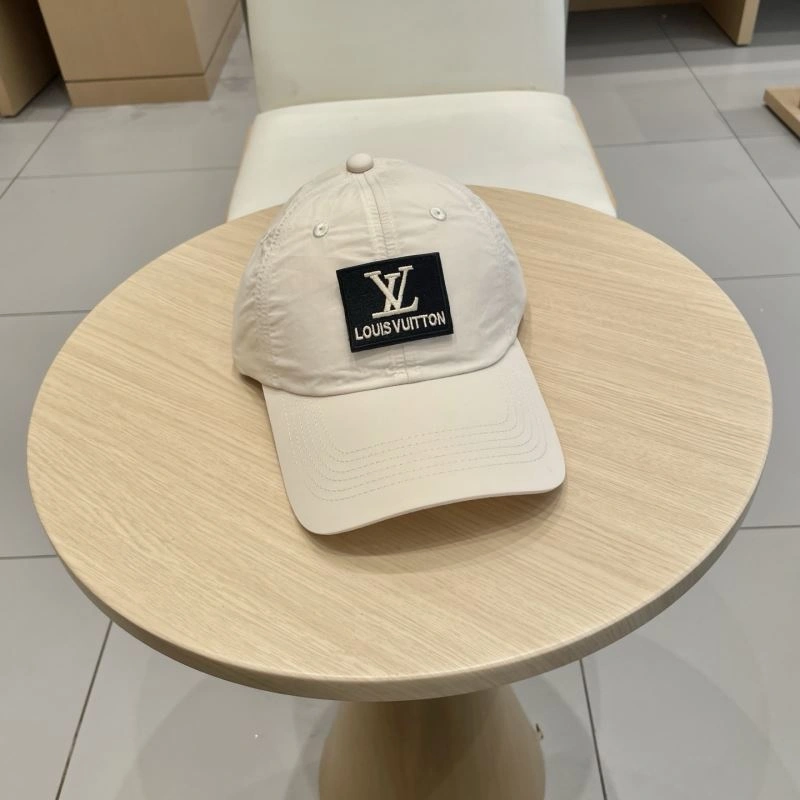 Exact replica Louis Vuitton Caps