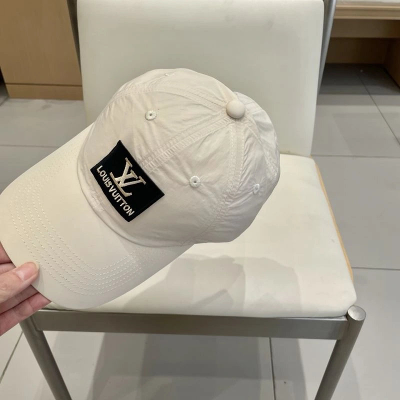 Exact replica Louis Vuitton Caps