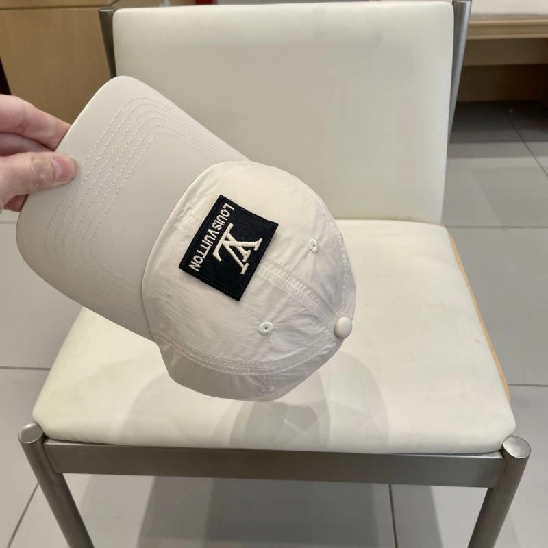 Exact replica Louis Vuitton Caps