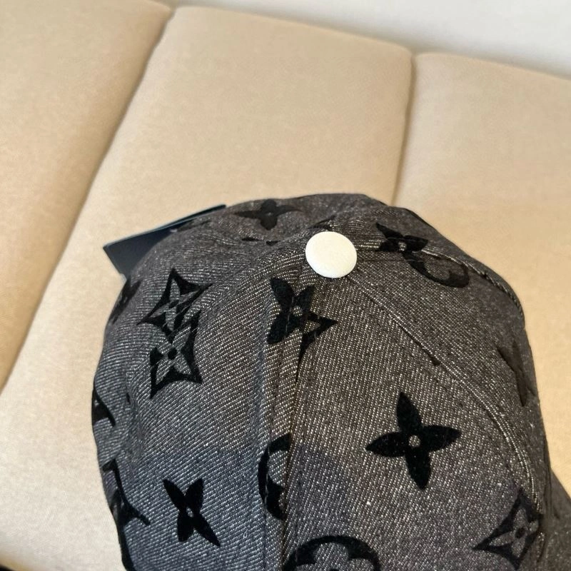 Top match Louis Vuitton Caps