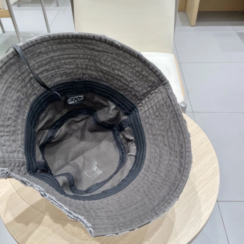 Official Louis Vuitton Caps