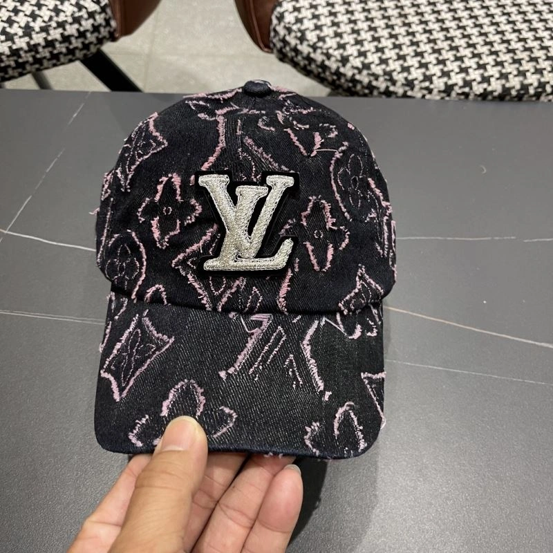 Top mirror Louis Vuitton Caps
