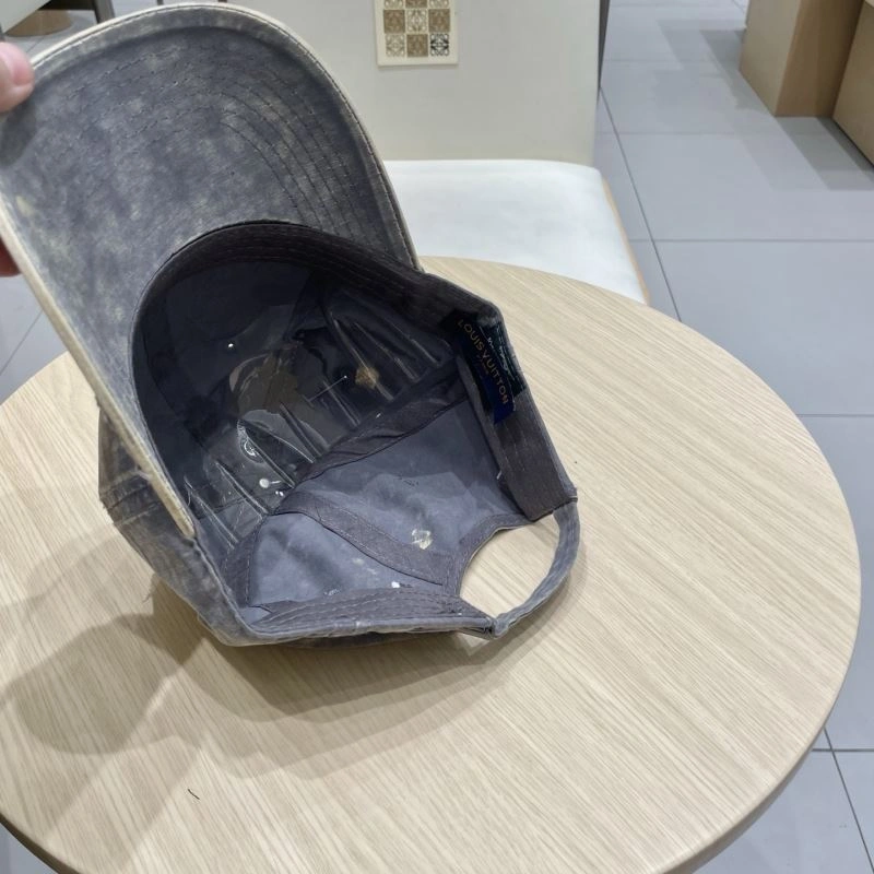 OEM Louis Vuitton Caps