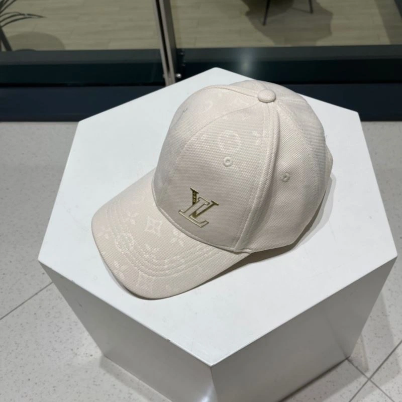 Low-cost Louis Vuitton Caps