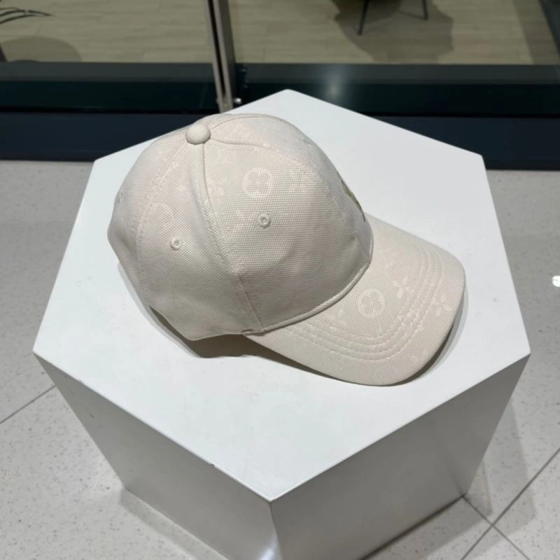 Low-cost Louis Vuitton Caps