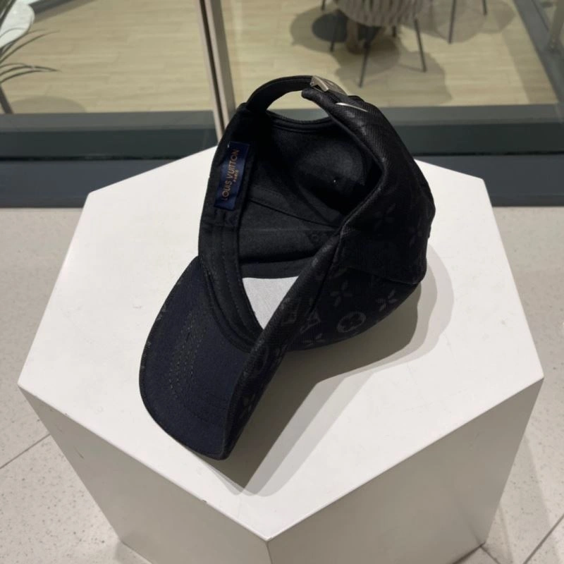 Inexpensive Louis Vuitton Caps