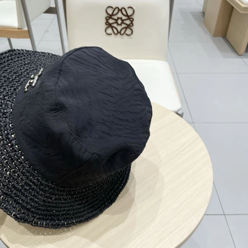 Brand-authenticated Louis Vuitton Caps