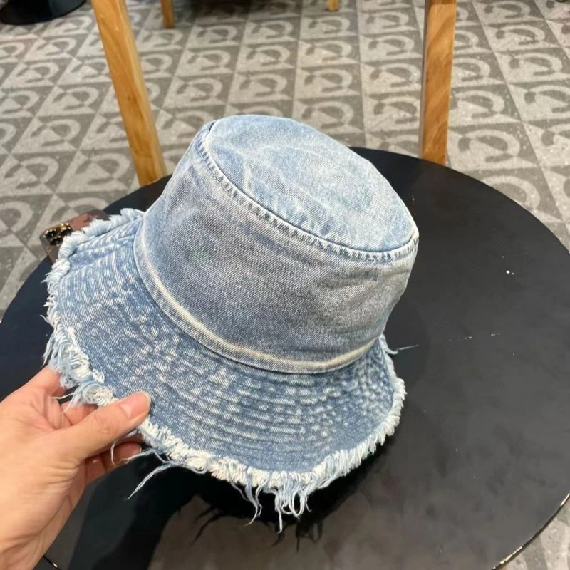 Brand-authenticated Louis Vuitton Caps