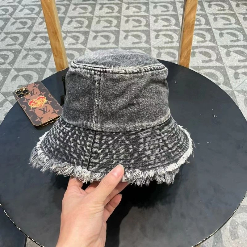 OEM Louis Vuitton Caps
