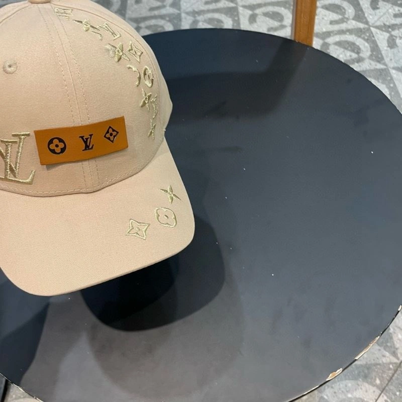 Low-cost Louis Vuitton Caps